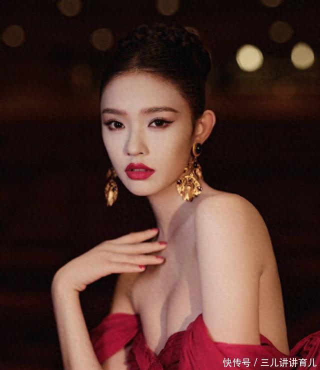 林允星光大赏惊艳亮相:性感小野猫的粉色抹胸长裙之美 360娱乐,你开心就好