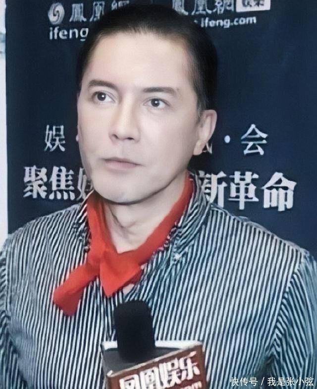 71岁尊龙才是“反油腻”男人，白发花白依然贵气，老年状态真惊艳 360娱乐，你开心就好 0530