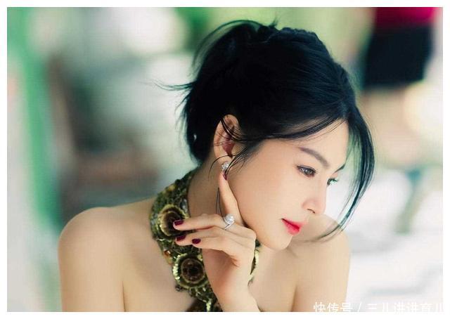 读大二就被王晶看上出演3部电影捞金26亿，如今是 最美晶女 360娱乐，你开心就好