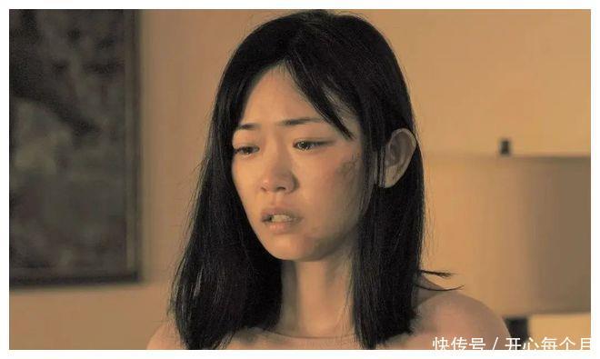 《我在你床下》：窥探与恐惧交织的现代寓言，一场心理惊悚的深度剖析 360娱乐，你开心就好