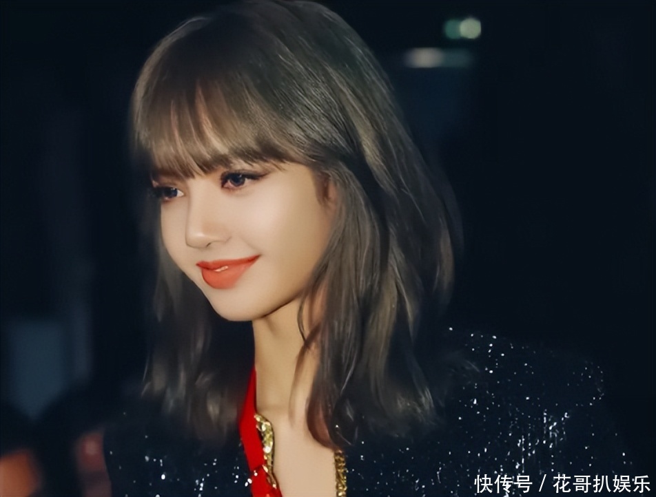 Lisa和LV三公子同游迪士尼，又出现在疯某秀内场，疑似当常驻舞娘 - 360娱乐，你开心就好