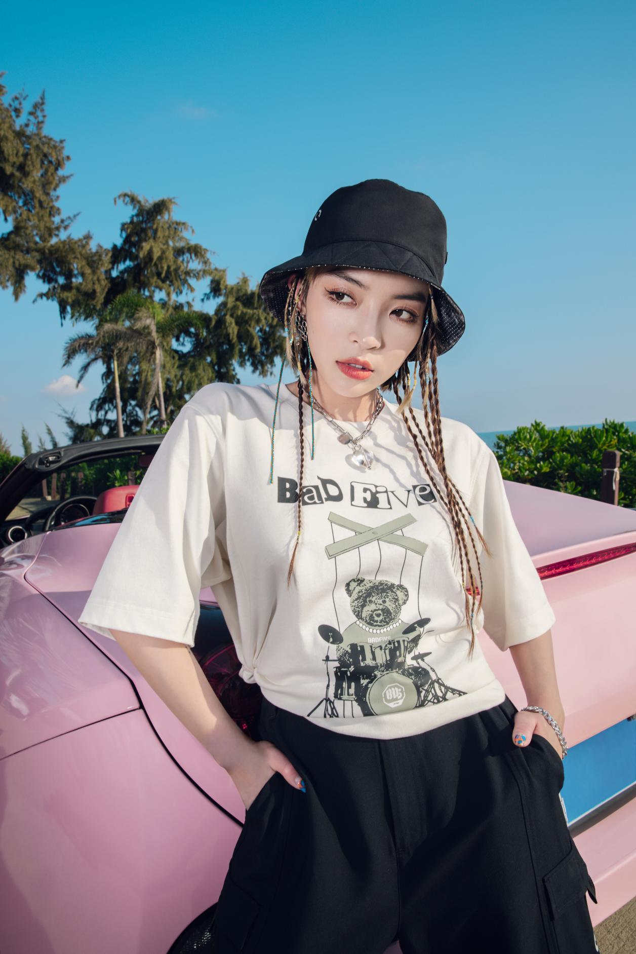 李宁品牌签约中国第一女Rapper VaVa毛衍七 继续燃爆国潮 - 360娱乐，你开心就好