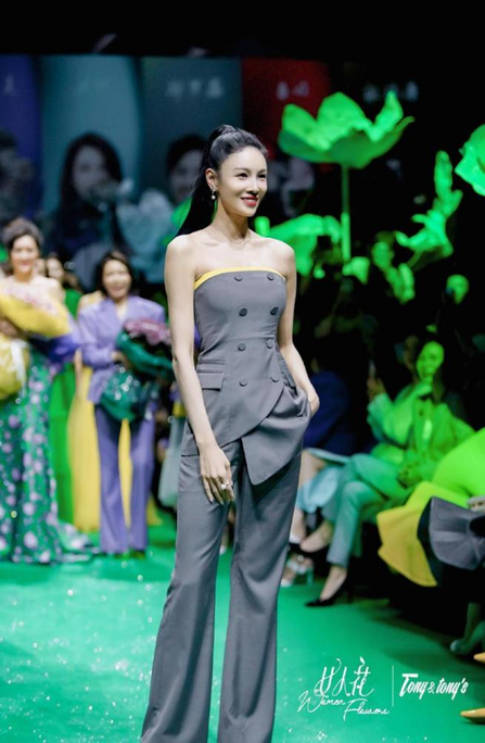 张镐濂现身Tony&tony’s走秀 洪欣台下加油助威 - 360娱乐，你开心就好