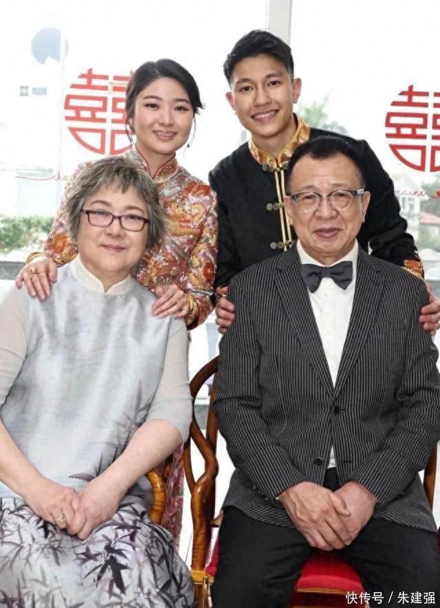 74岁老演员许绍雄嫁女，女儿手带两对金镯太豪气，婚礼超低调 - 360娱乐，你开心就好