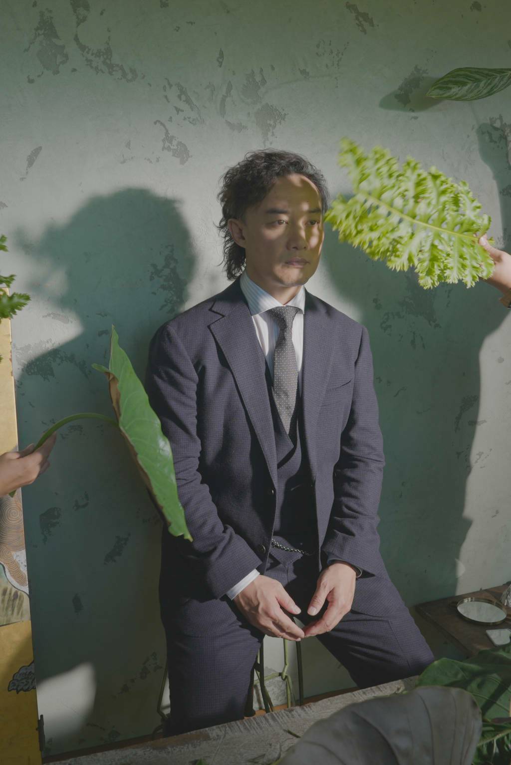 陈奕迅新歌《空城记》MV花絮首曝光 Eason演唱会畅聊幕后故事 - 360娱乐，你开心就好