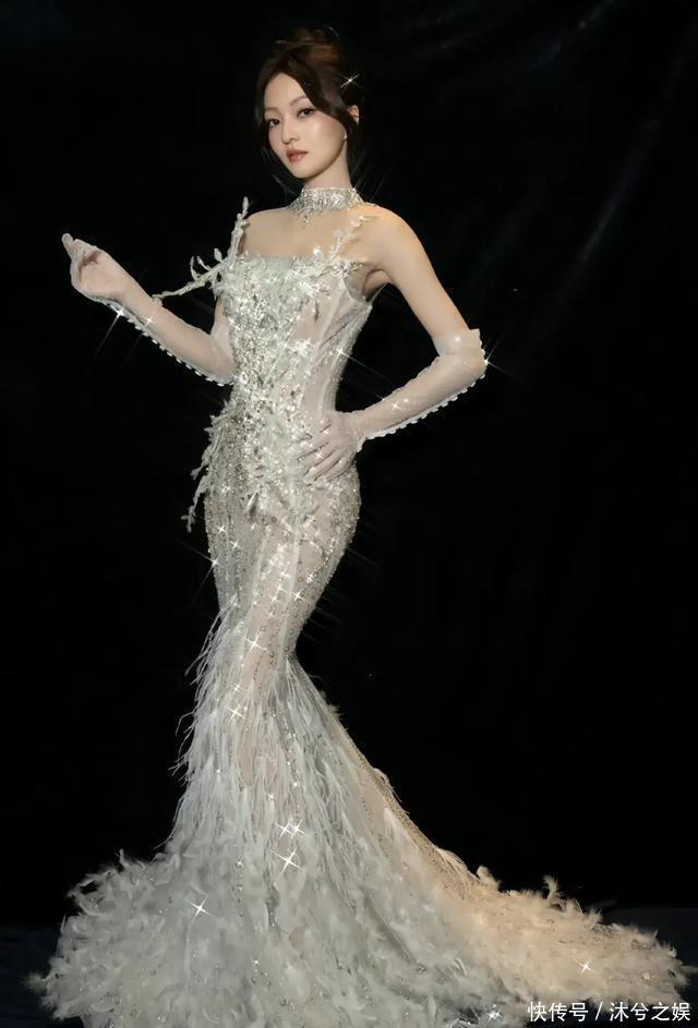 张韶涵演唱会百变舞台造型大赏：音乐圈有自己的百变小樱！ - 360娱乐，你开心就好